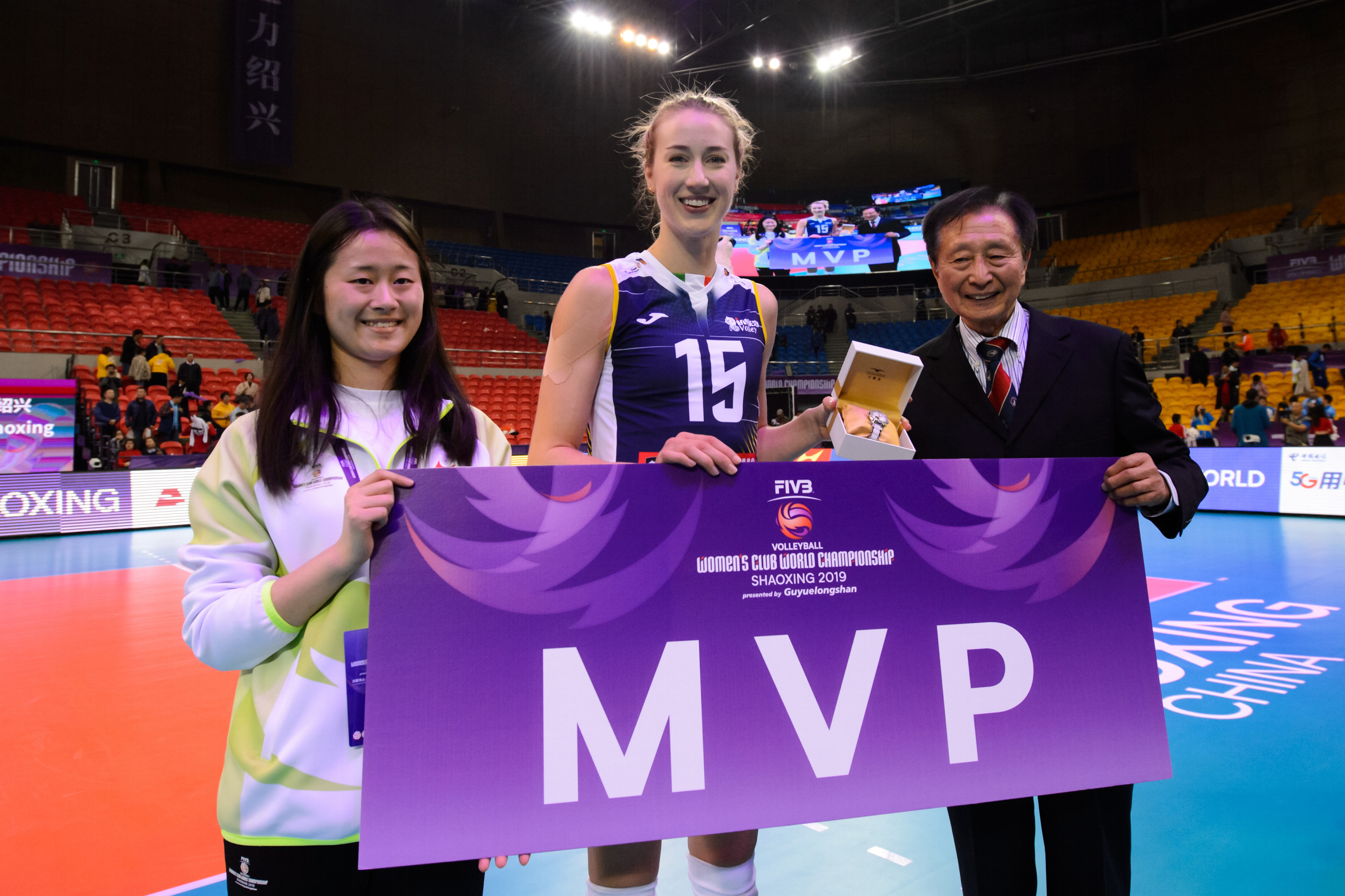 KIMBERLY HILL ANCORA PANTERA! “MISS MVP” COMPLETA L’IMOCO VOLLEY 2020/ ...