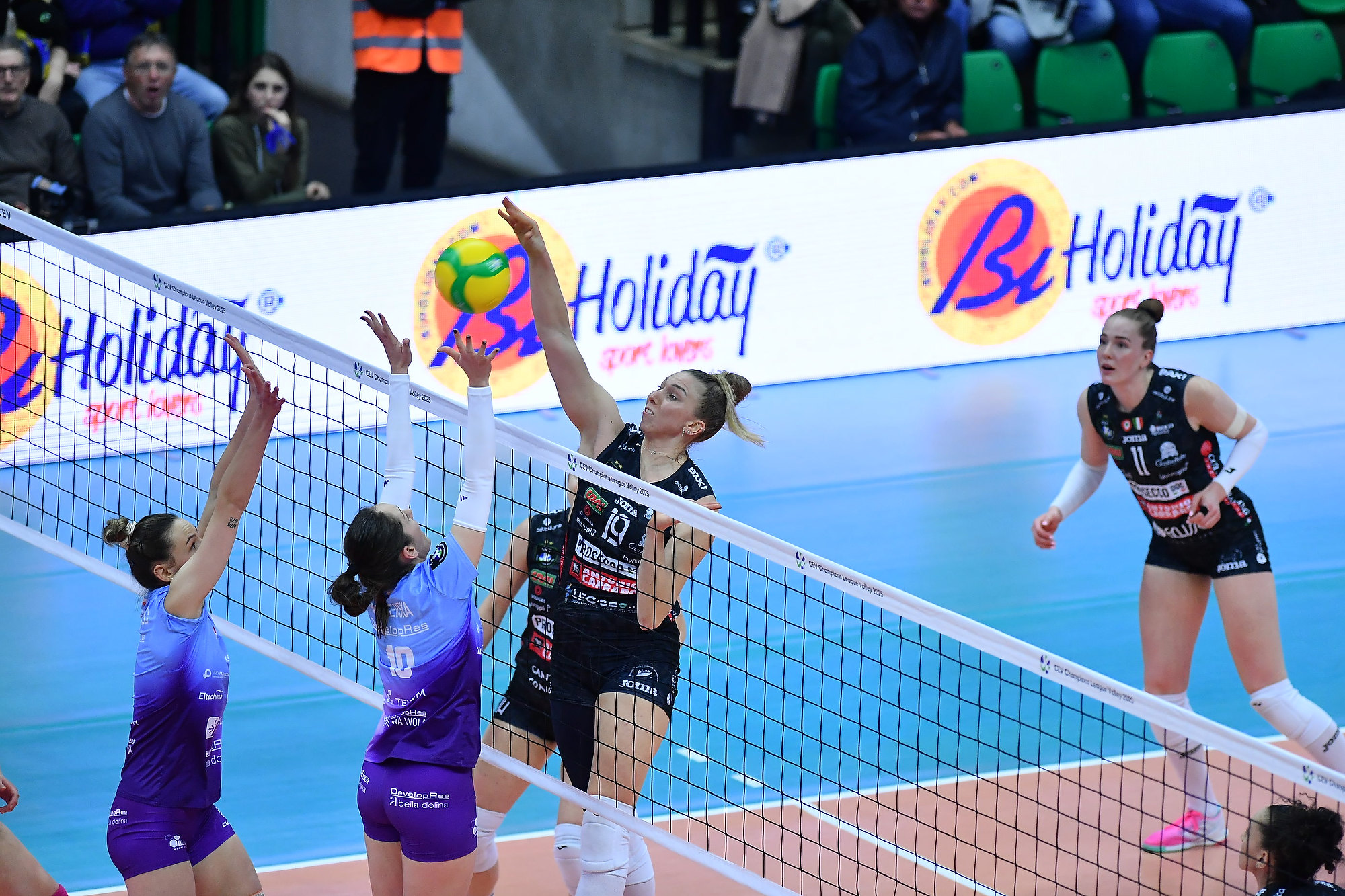 CHAMPIONS: A.CARRARO IMOCO-RESOVIA (domani 20.30 Palaverde) DECIDE L ...